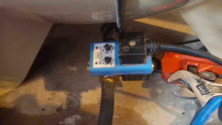 How to clean an air compressor's automatic drain - Midwest Control or a ...