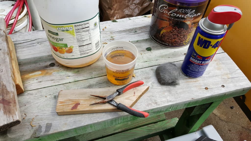 How to remove rust from a tool with apple cider vinegar - Ronin's Grips