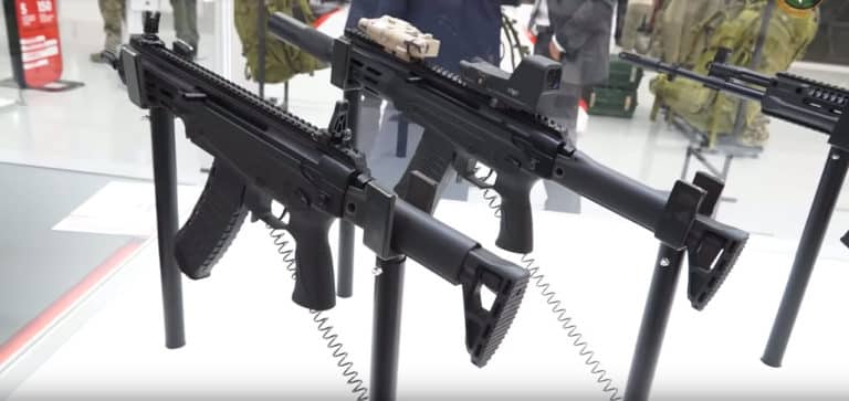 AK-200, AK-308, AM-17 and AMB-17 At Army 2018 in Moscow - Ronin's Grips