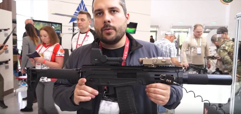 AK-200, AK-308, AM-17 and AMB-17 At Army 2018 in Moscow - Ronin's Grips