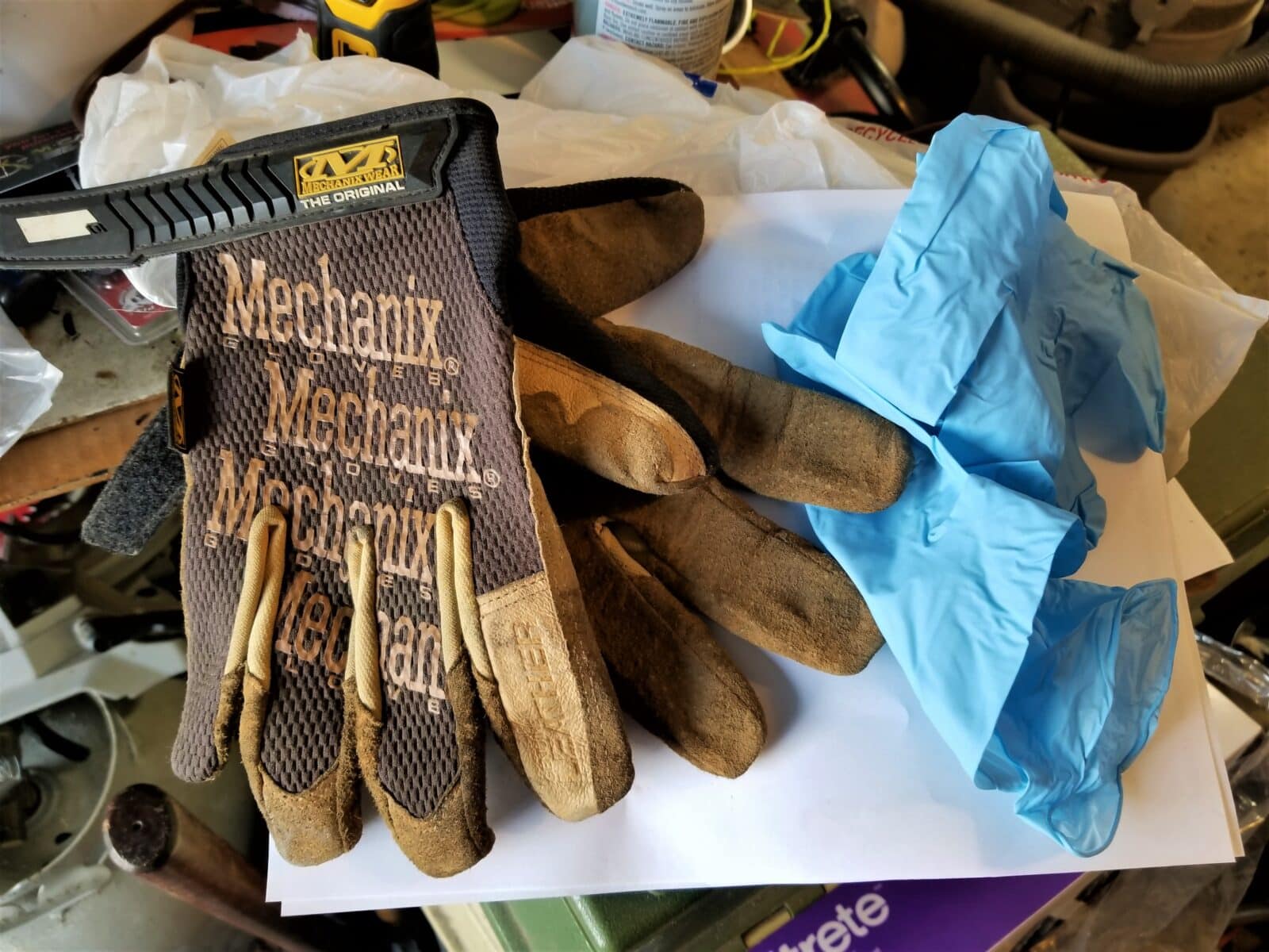 Do It Yourself Cold Weather Mechanic Work Gloves That Are Insulated But ...