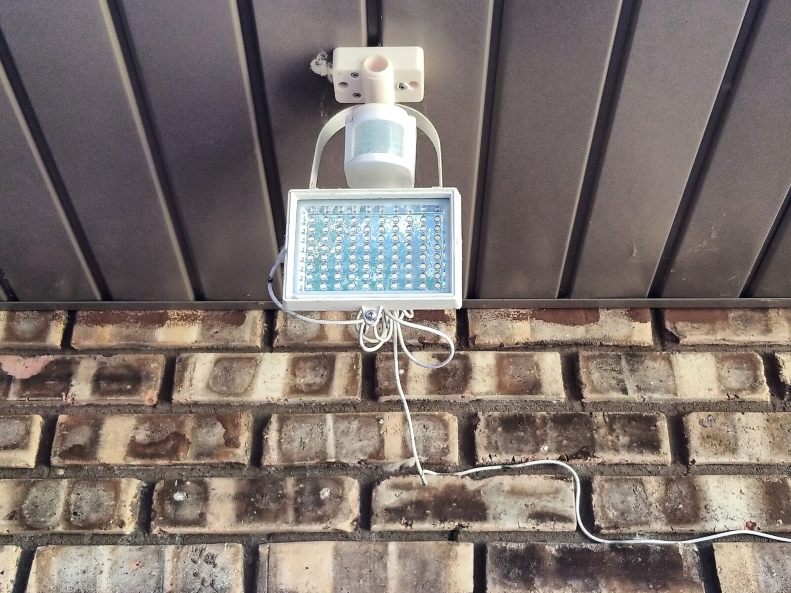 Use Wired and Solar Lights To Improve Home Security - Ronin's Grips
