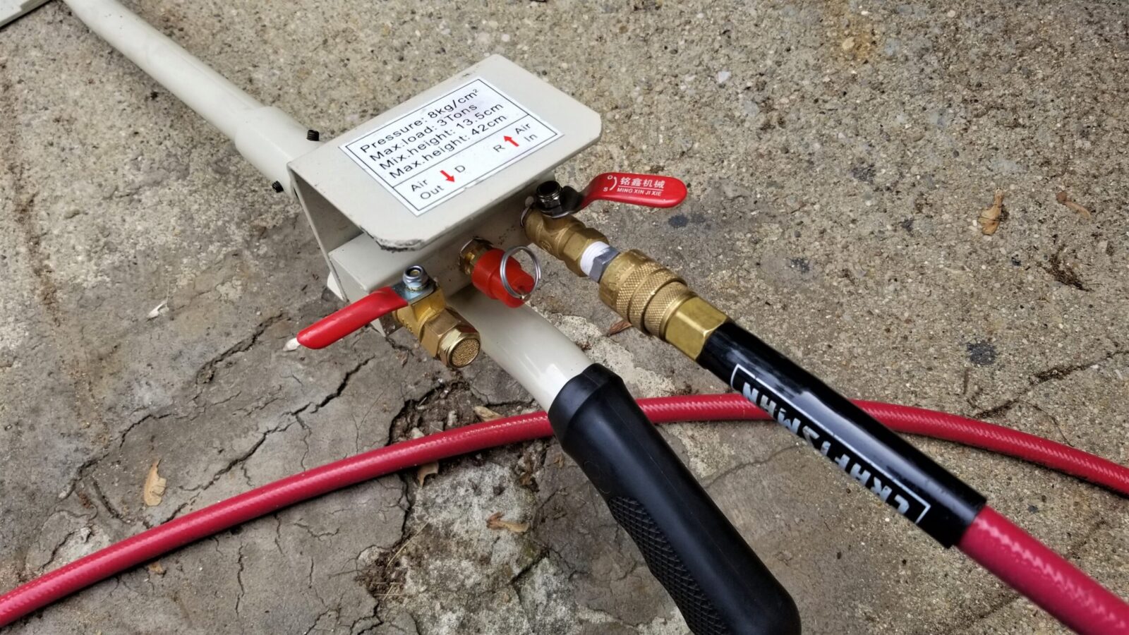 Why The Mophorn Pneumatic Lift Is a Huge Help When Working On Cars and ...