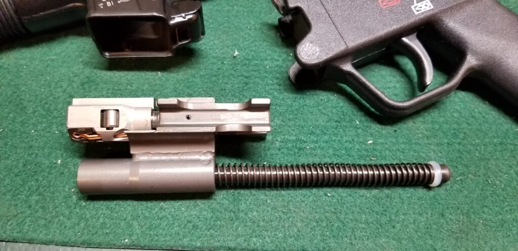 Two Great Videos Explaining How Roller Delayed Blow Back Actions Work ...