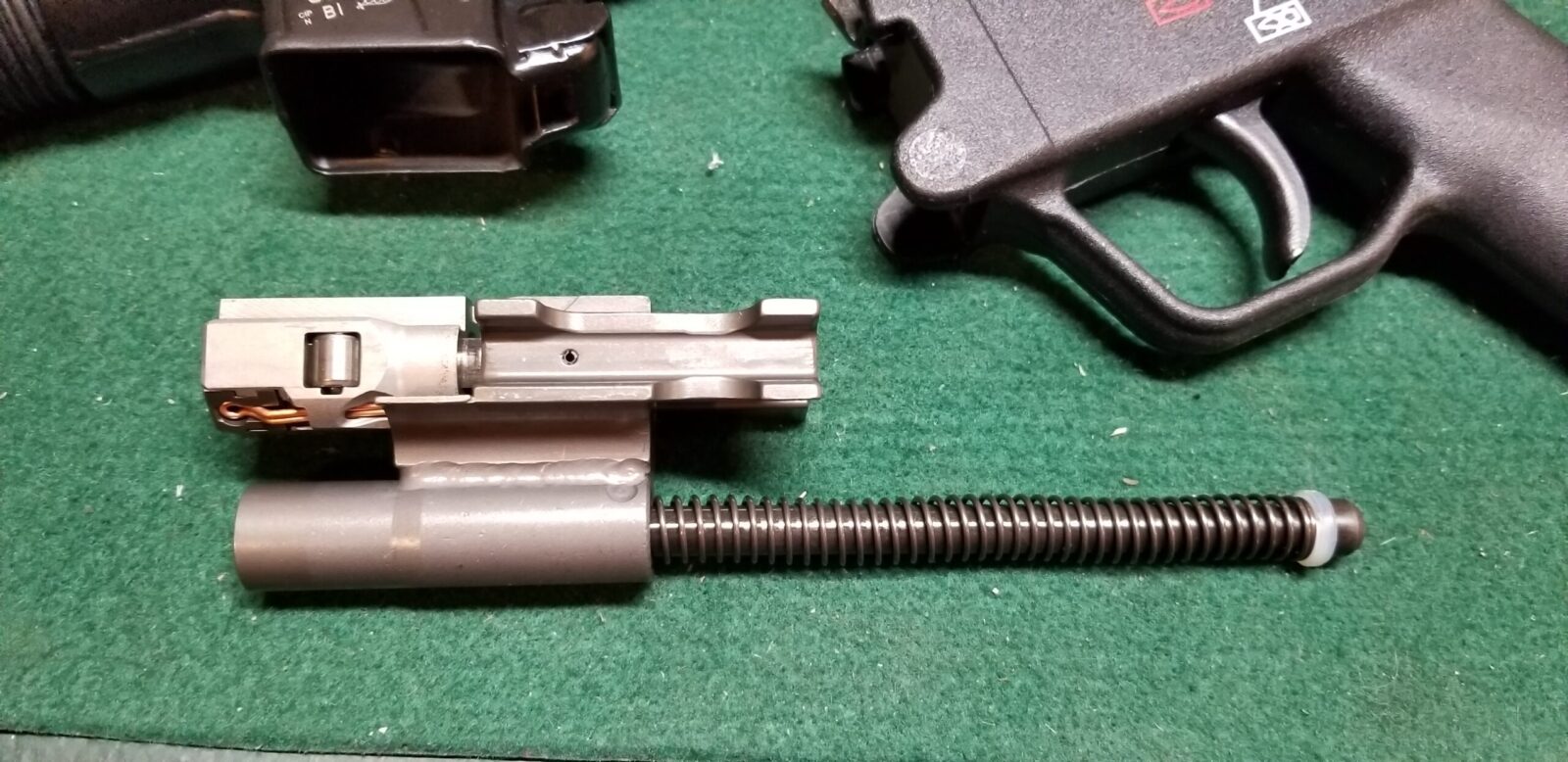 Two Great Videos Explaining How Roller Delayed Blow Back Actions Work ...
