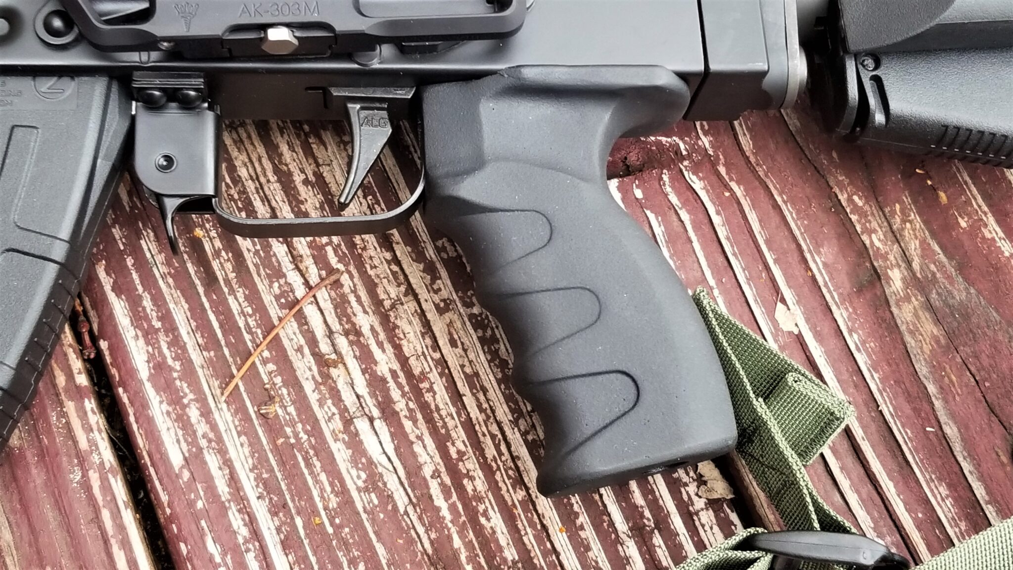 PSA AK-E Part 4: Customizing The Rifle - Ronin's Grips