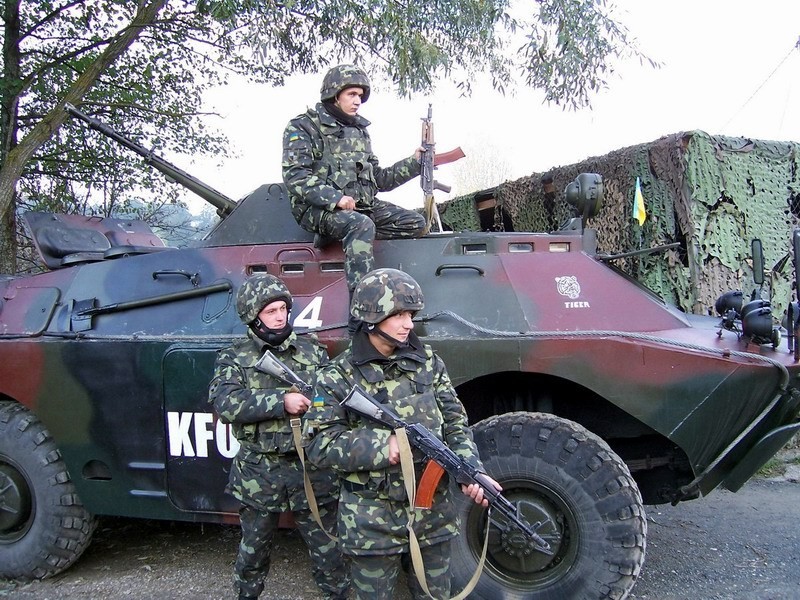 1UKRAINIANSINKOSOVO-3 - Ronin's Grips