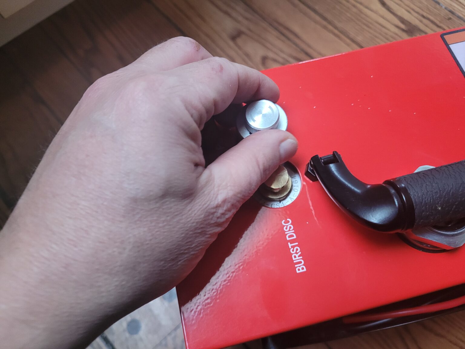 The CS4 Grease Pot - How to add grease to your compressor and refill ...