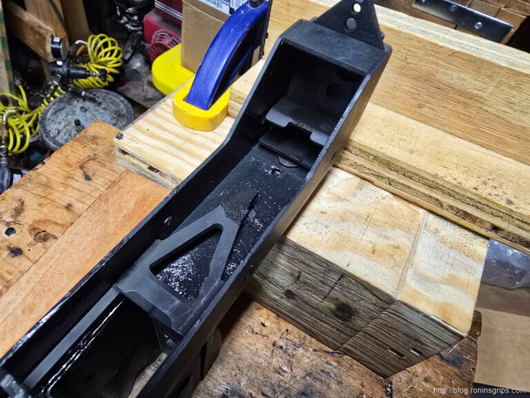 Assembling a VMAC9's lower receiver's internals - applies to many semi ...