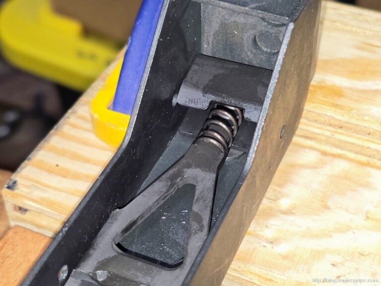 Assembling a VMAC9's lower receiver's internals - applies to many semi ...