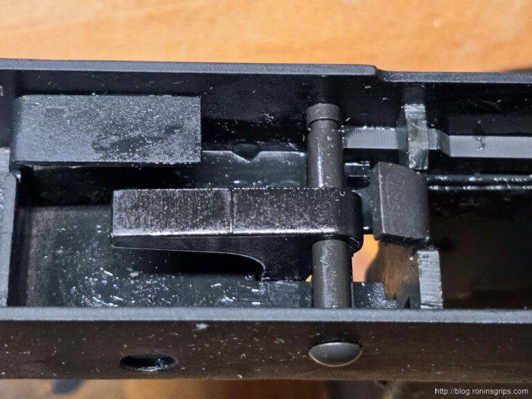 Assembling a VMAC9's lower receiver's internals - applies to many semi ...