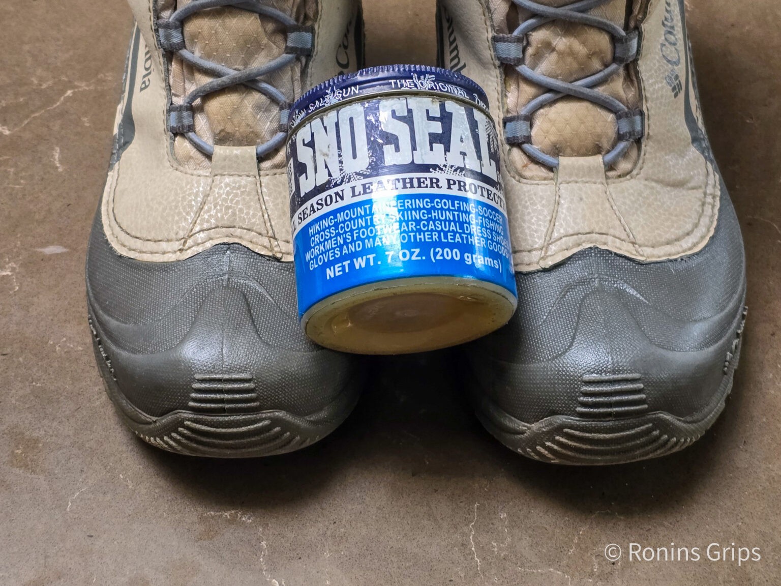 How to waterproof boot seams using Sno-Seal - Ronin's Grips